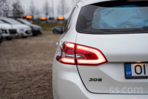 Белый Пежо 308 2015 в Лиепая, объемом двигателя 1.20 л и пробегом 163 тыс. км за 6400 €, фото 12 на AUTOMOTO.COM.LV