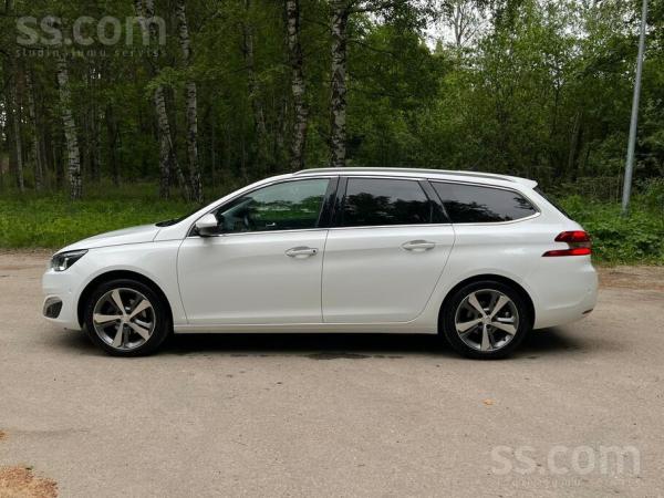Balts Peugeot 308 2015 Rīga, ar dzinēja tilpumu 1.20 L un nobraukumu 0 tūkst. km par 6600 €, foto 2 vietnē AUTOMOTO.COM.LV