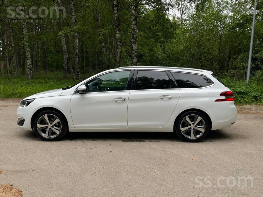 Balts Peugeot 308 2015 Rīga, ar dzinēja tilpumu 1.20 L un nobraukumu 0 tūkst. km par 6600 €, foto 3 vietnē AUTOMOTO.COM.LV