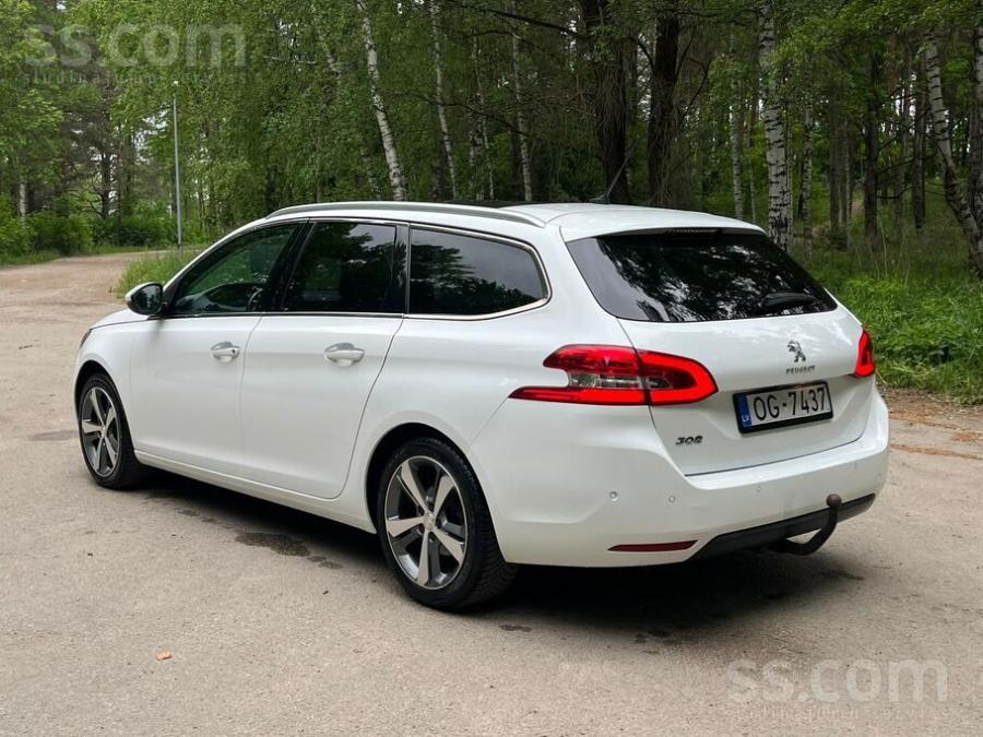 Balts Peugeot 308 2015 Rīga, ar dzinēja tilpumu 1.20 L un nobraukumu 0 tūkst. km par 6600 €, foto 4 vietnē AUTOMOTO.COM.LV