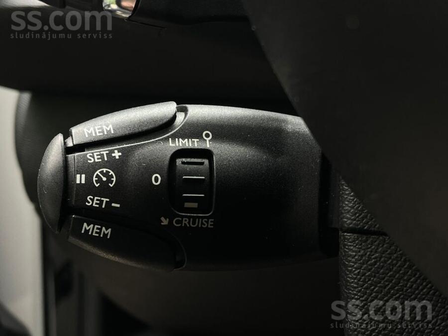 Balts Peugeot 308 2015 Rīga, ar dzinēja tilpumu 1.20 L un nobraukumu 0 tūkst. km par 6600 €, foto 16 vietnē AUTOMOTO.COM.LV