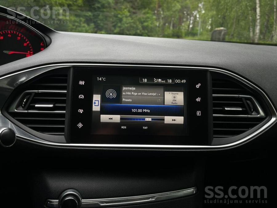 Balts Peugeot 308 2015 Rīga, ar dzinēja tilpumu 1.20 L un nobraukumu 0 tūkst. km par 6600 €, foto 19 vietnē AUTOMOTO.COM.LV