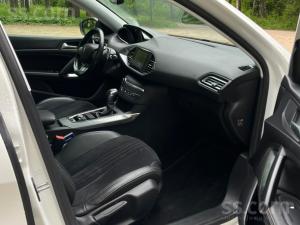 Balts Peugeot 308 2015 Rīga, ar dzinēja tilpumu 1.20 L un nobraukumu 0 tūkst. km par 6600 €, foto 23 vietnē AUTOMOTO.COM.LV