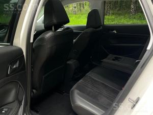 Balts Peugeot 308 2015 Rīga, ar dzinēja tilpumu 1.20 L un nobraukumu 0 tūkst. km par 6600 €, foto 26 vietnē AUTOMOTO.COM.LV