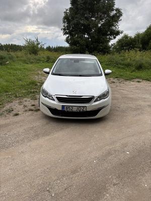 Белый Пежо 308 2015 в Кунда, объемом двигателя 1.60 л и пробегом 424 тыс. км за 3999 €, фото  на AUTOMOTO.COM.LV