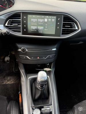 White Peugeot 308 2015 in Vilnius, with an engine capacity of 1.20 L and mileage of 210 thousand km for 3900 €, photo 13 on AUTOMOTO.COM.LV