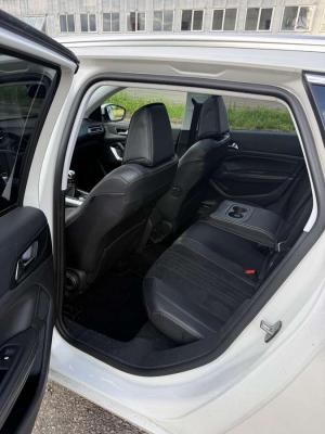 White Peugeot 308 2015 in Vilnius, with an engine capacity of 1.20 L and mileage of 210 thousand km for 3900 €, photo 14 on AUTOMOTO.COM.LV