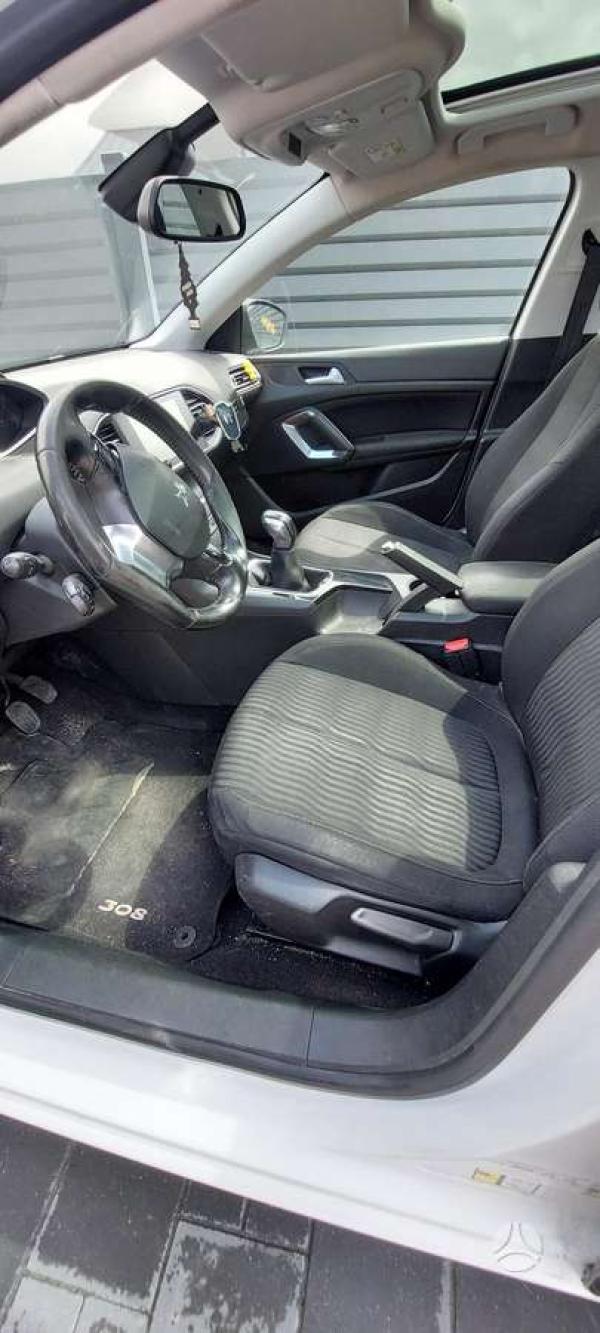Balts Peugeot 308 2015 Kauņa, ar dzinēja tilpumu 1.56 L un nobraukumu 218 tūkst. km par 2400 €, foto 8 vietnē AUTOMOTO.COM.LV