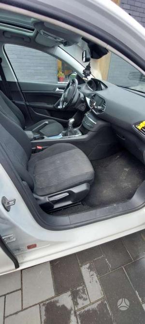 Balts Peugeot 308 2015 Kauņa, ar dzinēja tilpumu 1.56 L un nobraukumu 218 tūkst. km par 2400 €, foto 13 vietnē AUTOMOTO.COM.LV