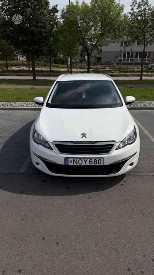 Balts Peugeot 308 2015 Kauņa, ar dzinēja tilpumu 1.20 L un nobraukumu 232 tūkst. km par 3700 €, foto 3 vietnē AUTOMOTO.COM.LV