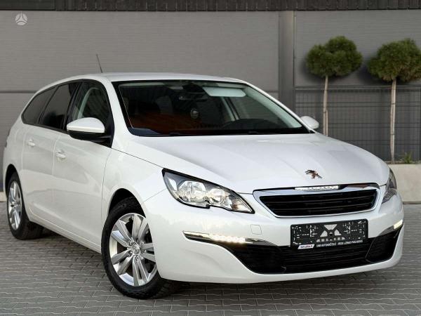 White Peugeot 308 2016 in Siauliai, with an engine capacity of 1.20 L and mileage of 153 thousand km for 5950 €, photo 1 on AUTOMOTO.COM.LV