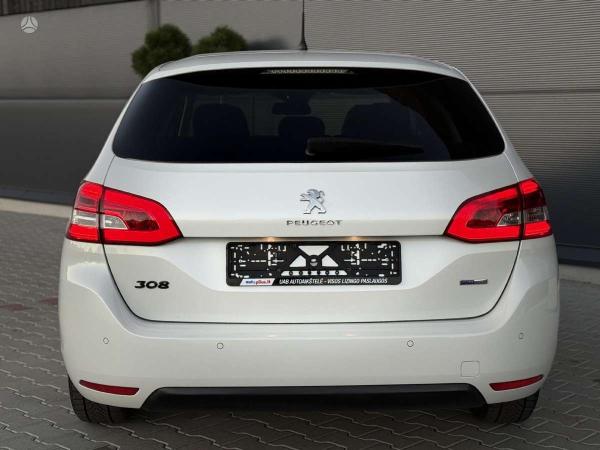 White Peugeot 308 2016 in Siauliai, with an engine capacity of 1.20 L and mileage of 153 thousand km for 5950 €, photo 10 on AUTOMOTO.COM.LV