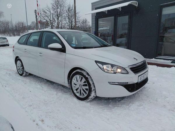 White Peugeot 308 2016 in Klaipeda, with an engine capacity of 1.20 L and mileage of 222 thousand km for 3699 €, photo 3 on AUTOMOTO.COM.LV
