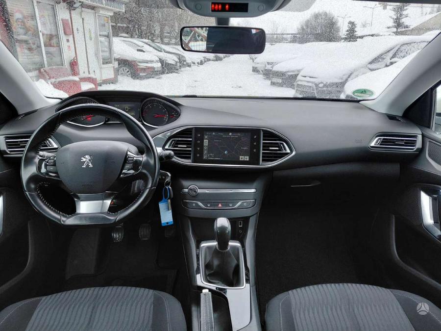 White Peugeot 308 2016 in Klaipeda, with an engine capacity of 1.20 L and mileage of 222 thousand km for 3699 €, photo 14 on AUTOMOTO.COM.LV