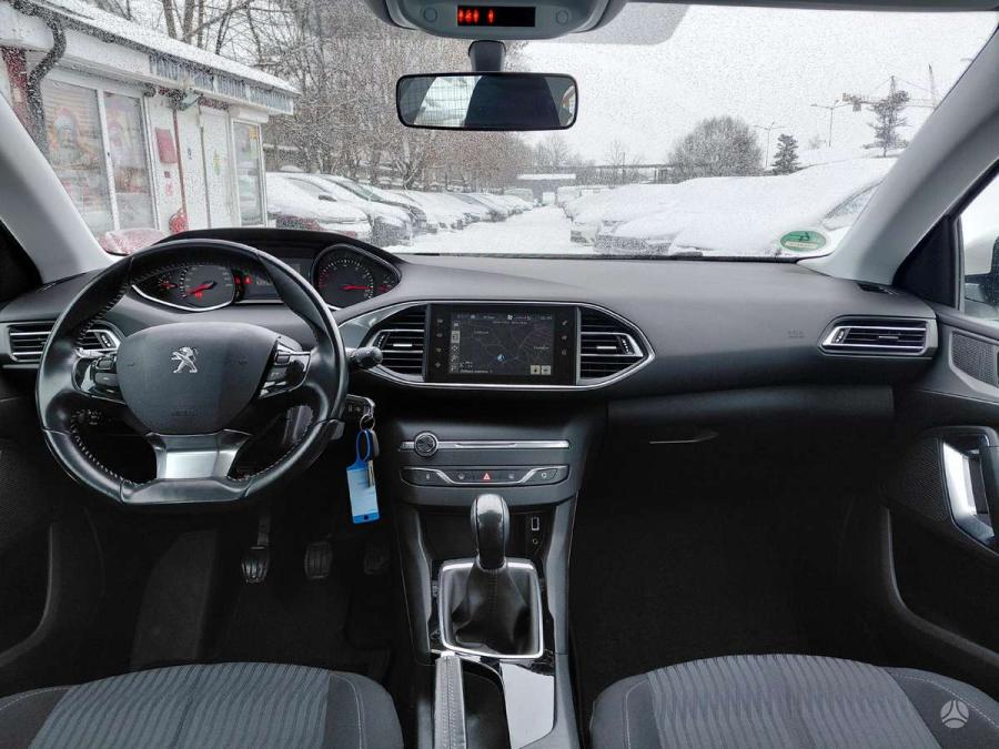 White Peugeot 308 2016 in Klaipeda, with an engine capacity of 1.20 L and mileage of 222 thousand km for 3699 €, photo 15 on AUTOMOTO.COM.LV