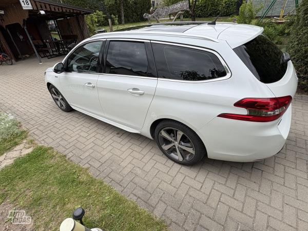 White Peugeot 308 2016 in Vilnius, with an engine capacity of 1.60 L and mileage of 206 thousand km for 6900 €, photo 6 on AUTOMOTO.COM.LV