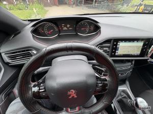 White Peugeot 308 2016 in Vilnius, with an engine capacity of 1.60 L and mileage of 206 thousand km for 6900 €, photo 18 on AUTOMOTO.COM.LV