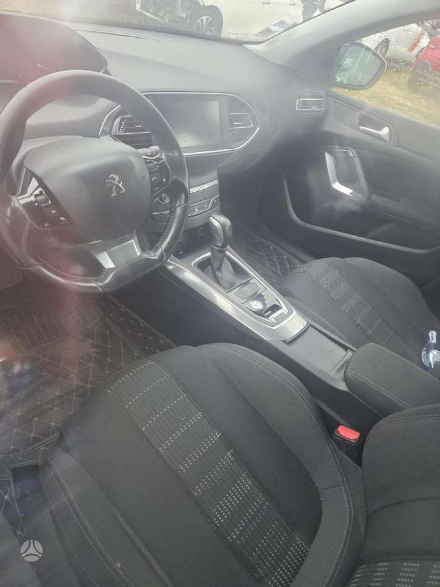 Balts Peugeot 308 2016 Tauragė, ar dzinēja tilpumu 2.00 L un nobraukumu 299 tūkst. km par 3700 €, foto 4 vietnē AUTOMOTO.COM.LV