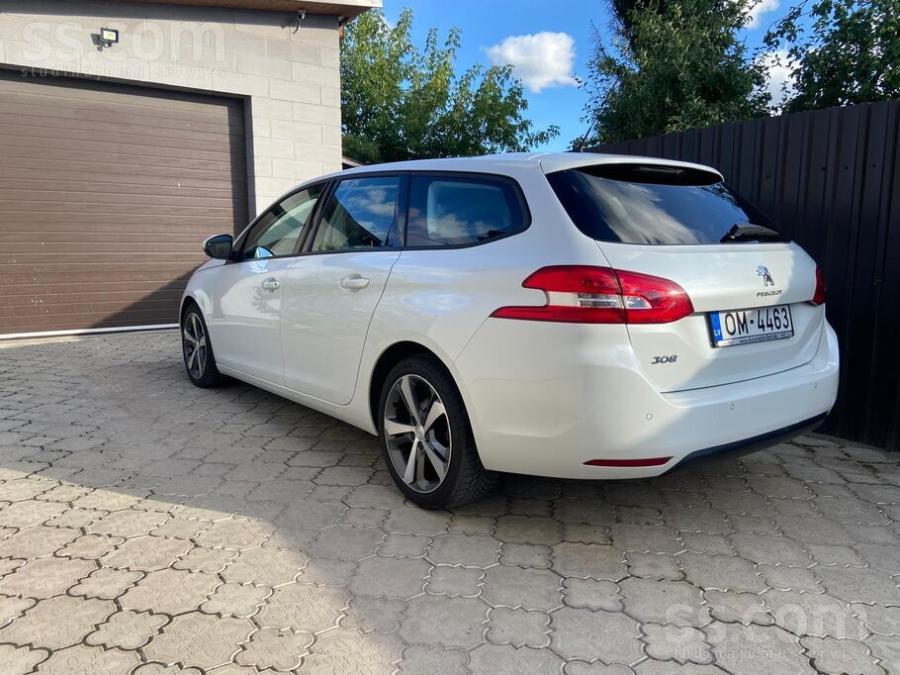 Balts Peugeot 308 2016 Daugavpils, ar dzinēja tilpumu 1.20 L un nobraukumu 132 tūkst. km par 4750 €, foto 5 vietnē AUTOMOTO.COM.LV