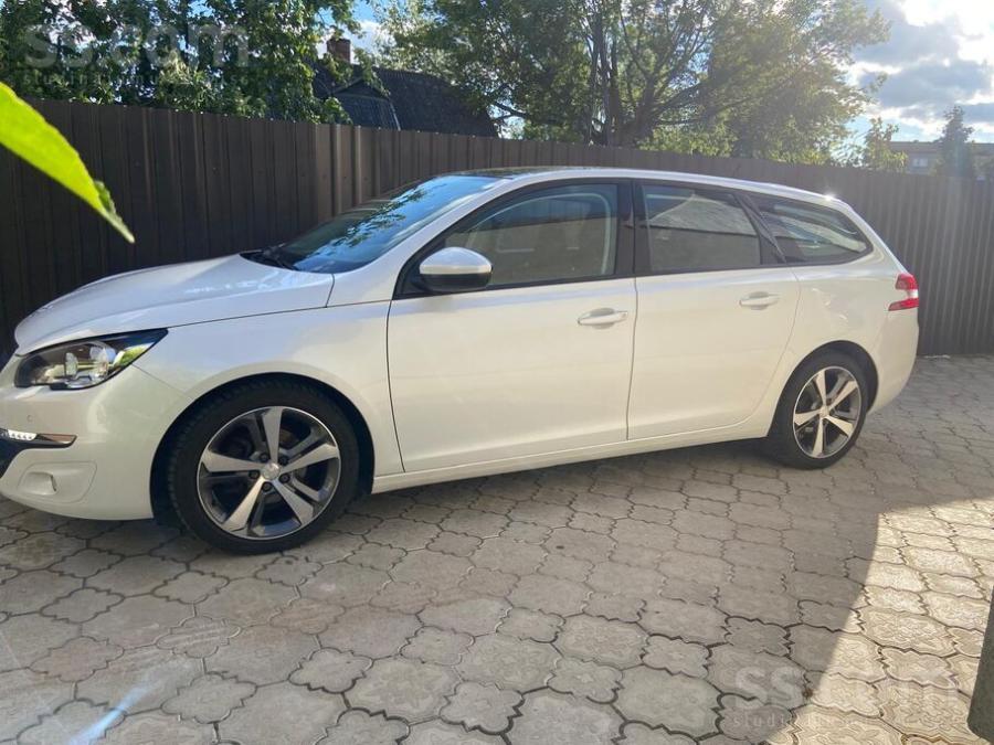 Balts Peugeot 308 2016 Daugavpils, ar dzinēja tilpumu 1.20 L un nobraukumu 132 tūkst. km par 4750 €, foto 10 vietnē AUTOMOTO.COM.LV