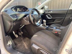 Balts Peugeot 308 2016 Daugavpils, ar dzinēja tilpumu 1.20 L un nobraukumu 132 tūkst. km par 4750 €, foto 13 vietnē AUTOMOTO.COM.LV