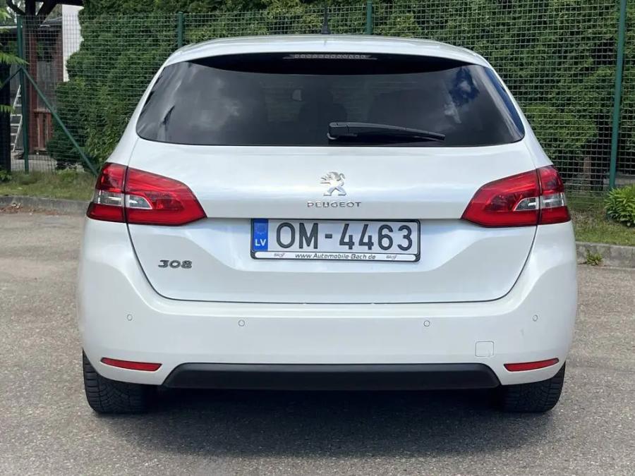 Balts Peugeot 308 2016 Jelgava, ar dzinēja tilpumu 1.20 L un nobraukumu 131 tūkst. km par 4790 €, foto 6 vietnē AUTOMOTO.COM.LV