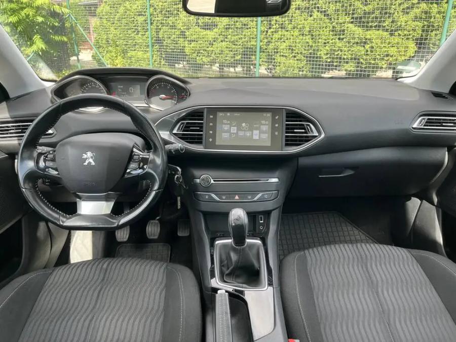 Balts Peugeot 308 2016 Jelgava, ar dzinēja tilpumu 1.20 L un nobraukumu 131 tūkst. km par 4790 €, foto 10 vietnē AUTOMOTO.COM.LV