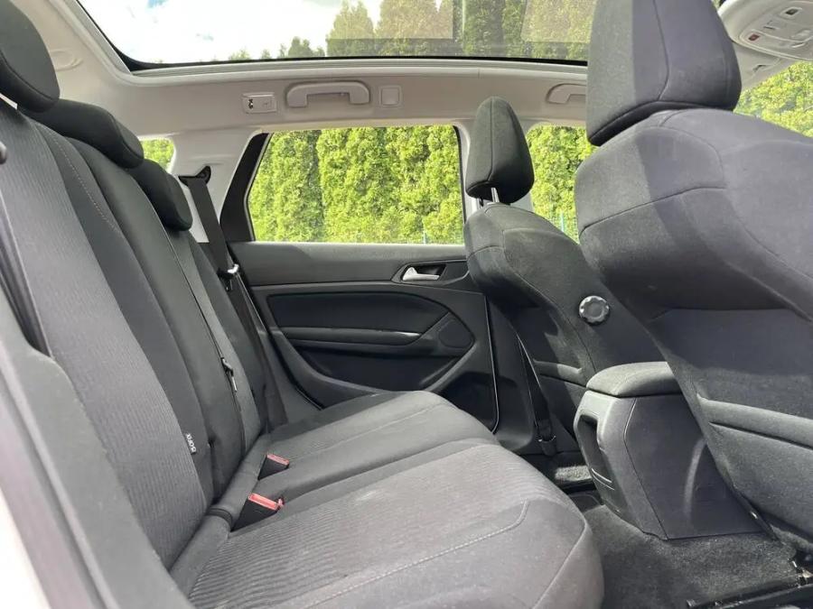 Balts Peugeot 308 2016 Jelgava, ar dzinēja tilpumu 1.20 L un nobraukumu 131 tūkst. km par 4790 €, foto 13 vietnē AUTOMOTO.COM.LV
