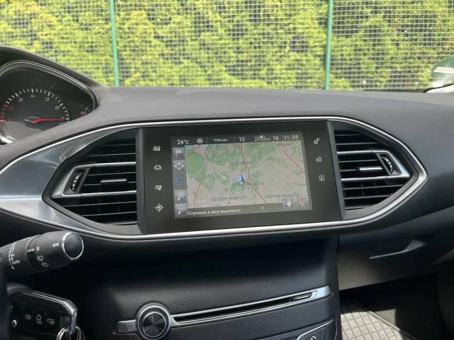 Balts Peugeot 308 2016 Jelgava, ar dzinēja tilpumu 1.20 L un nobraukumu 131 tūkst. km par 4790 €, foto 15 vietnē AUTOMOTO.COM.LV