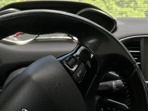 Balts Peugeot 308 2016 Jelgava, ar dzinēja tilpumu 1.20 L un nobraukumu 131 tūkst. km par 4790 €, foto 19 vietnē AUTOMOTO.COM.LV