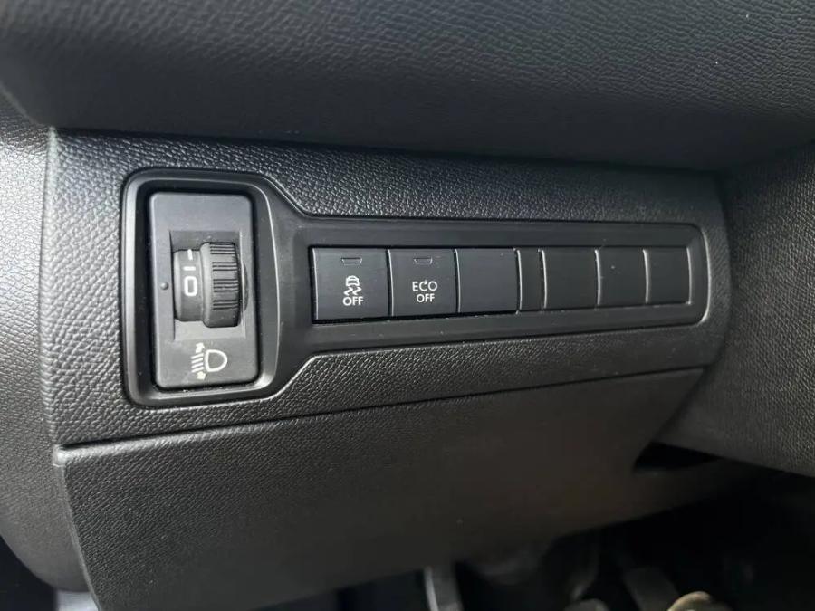 Balts Peugeot 308 2016 Jelgava, ar dzinēja tilpumu 1.20 L un nobraukumu 131 tūkst. km par 4790 €, foto 22 vietnē AUTOMOTO.COM.LV
