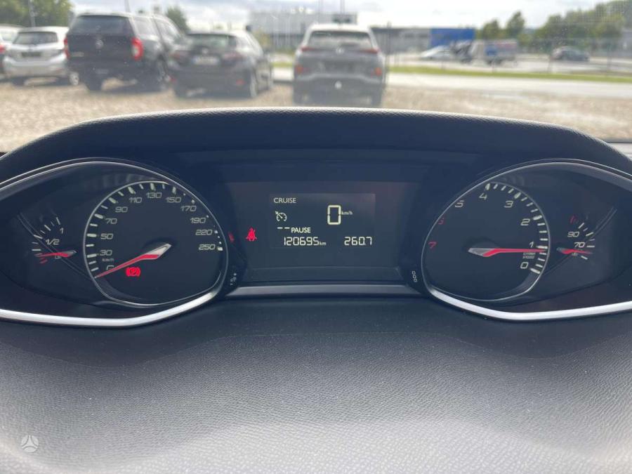 Белый Пежо 308 2016 в Каунас, объемом двигателя 1.20 л и пробегом 120 тыс. км за 5300 €, фото 17 на AUTOMOTO.COM.LV
