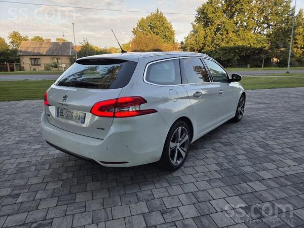 White Peugeot 308 2016 in Riga, with an engine capacity of 2.00 L and mileage of 300 thousand km for 4850 €, photo 9 on AUTOMOTO.COM.LV