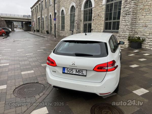 Balts Peugeot 308 2017 Tallina, ar dzinēja tilpumu 1.60 L un nobraukumu 140 tūkst. km par 8000 €, foto 7 vietnē AUTOMOTO.COM.LV