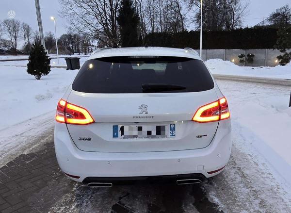 White Peugeot 308 2017 in Taurage, with an engine capacity of 2.00 L and mileage of 285 thousand km for 6800 €, photo 7 on AUTOMOTO.COM.LV