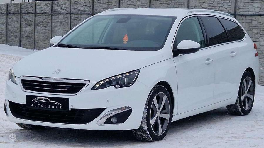 White Peugeot 308 2017 in Taurage, with an engine capacity of 1.50 L and mileage of 103 thousand km for 6500 €, photo 2 on AUTOMOTO.COM.LV