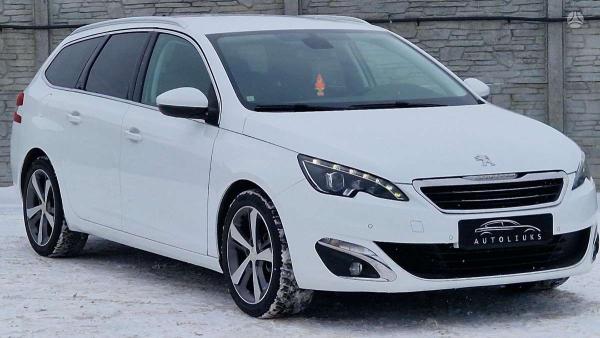 White Peugeot 308 2017 in Taurage, with an engine capacity of 1.50 L and mileage of 103 thousand km for 6500 €, photo 3 on AUTOMOTO.COM.LV