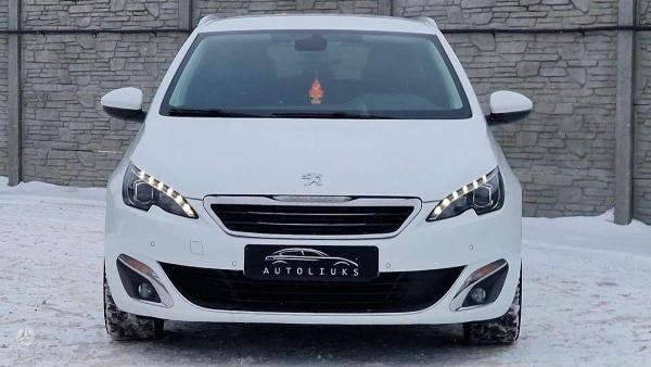 White Peugeot 308 2017 in Taurage, with an engine capacity of 1.50 L and mileage of 103 thousand km for 6500 €, photo 8 on AUTOMOTO.COM.LV