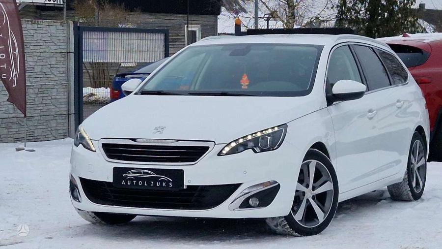 White Peugeot 308 2017 in Taurage, with an engine capacity of 1.50 L and mileage of 103 thousand km for 6500 €, photo 15 on AUTOMOTO.COM.LV