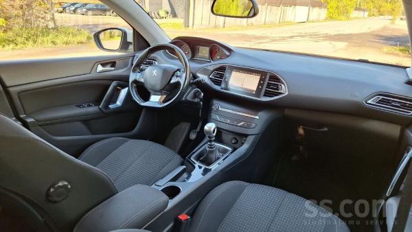 White Peugeot 308 2018 in Riga, with an engine capacity of 1.50 L and mileage of 266 thousand km for 6100 €, photo 10 on AUTOMOTO.COM.LV