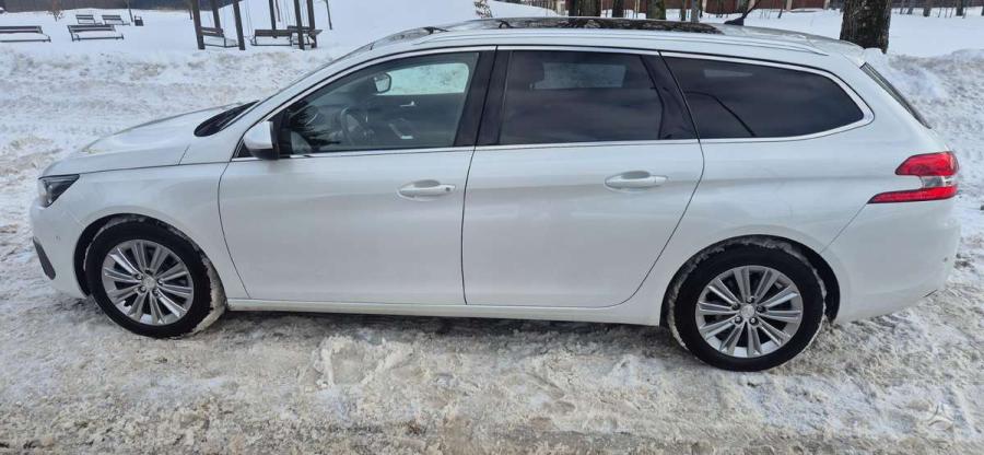 White Peugeot 308 2018 in Taurage, with an engine capacity of 1.56 L and mileage of 260 thousand km for 6600 €, photo 12 on AUTOMOTO.COM.LV