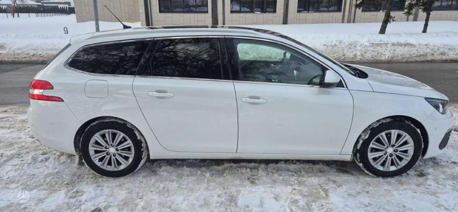 White Peugeot 308 2018 in Taurage, with an engine capacity of 1.56 L and mileage of 260 thousand km for 6600 €, photo 23 on AUTOMOTO.COM.LV