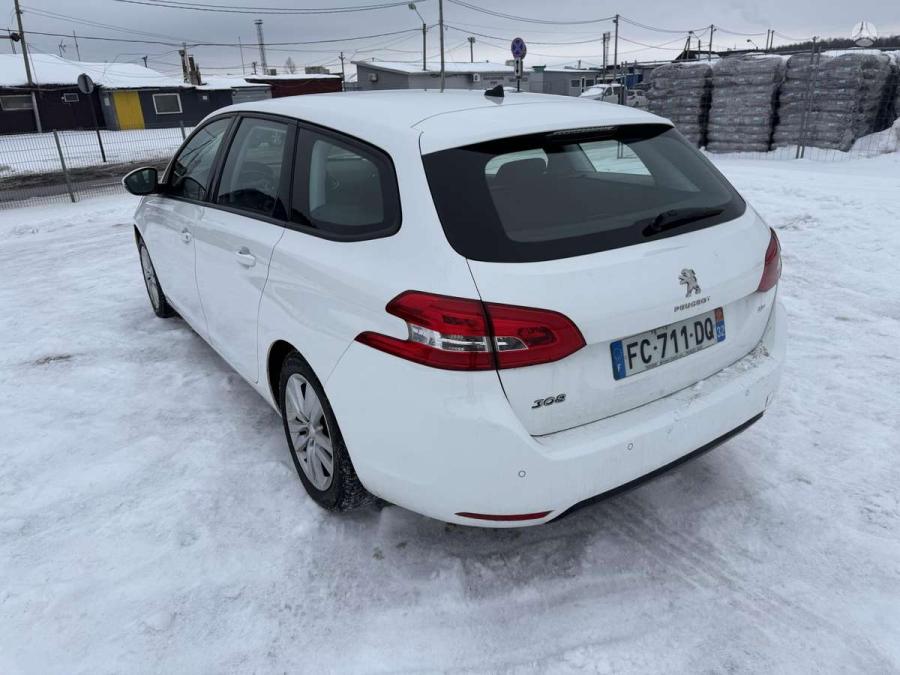 Balts Peugeot 308 2018 Kauņa, ar dzinēja tilpumu 1.50 L un nobraukumu 180 tūkst. km par 5100 €, foto 7 vietnē AUTOMOTO.COM.LV