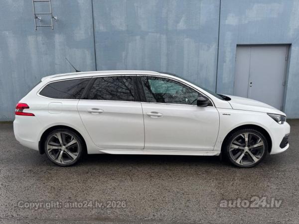 Balts Peugeot 308 2018 Tallina, ar dzinēja tilpumu 1.20 L un nobraukumu 201 tūkst. km par 6495 €, foto 4 vietnē AUTOMOTO.COM.LV