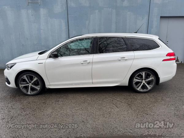 Balts Peugeot 308 2018 Tallina, ar dzinēja tilpumu 1.20 L un nobraukumu 201 tūkst. km par 6495 €, foto 9 vietnē AUTOMOTO.COM.LV