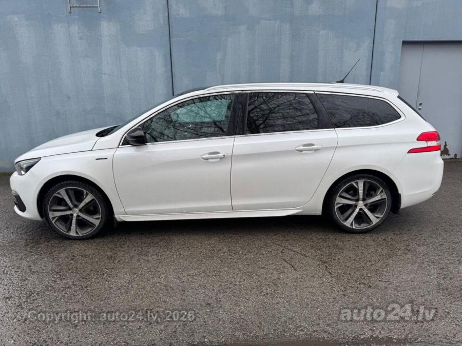 Balts Peugeot 308 2018 Tallina, ar dzinēja tilpumu 1.20 L un nobraukumu 201 tūkst. km par 6495 €, foto 10 vietnē AUTOMOTO.COM.LV