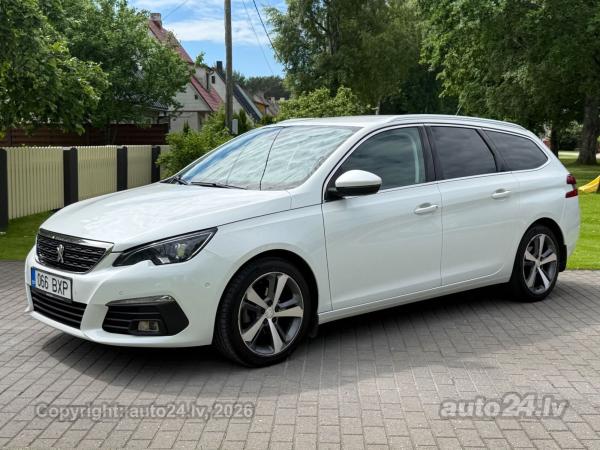 Balts Peugeot 308 2018 Pērnava, ar dzinēja tilpumu 1.60 L un nobraukumu 156 tūkst. km par 8900 €, foto 3 vietnē AUTOMOTO.COM.LV
