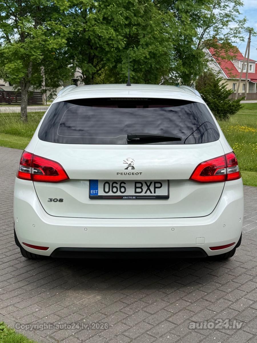 White Peugeot 308 2018 in Parnu, with an engine capacity of 1.60 L and mileage of 156 thousand km for 8900 €, photo 10 on AUTOMOTO.COM.LV