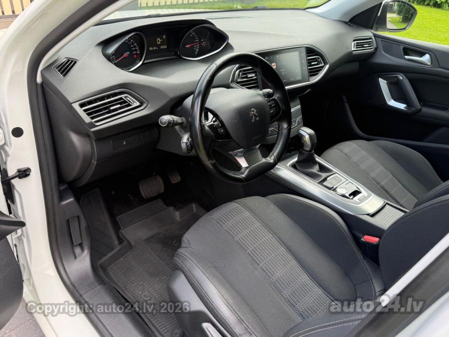 White Peugeot 308 2018 in Parnu, with an engine capacity of 1.60 L and mileage of 156 thousand km for 8900 €, photo 14 on AUTOMOTO.COM.LV