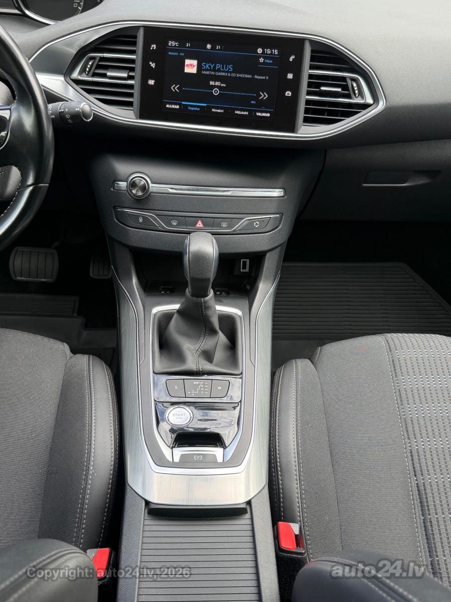 White Peugeot 308 2018 in Parnu, with an engine capacity of 1.60 L and mileage of 156 thousand km for 8900 €, photo 18 on AUTOMOTO.COM.LV
